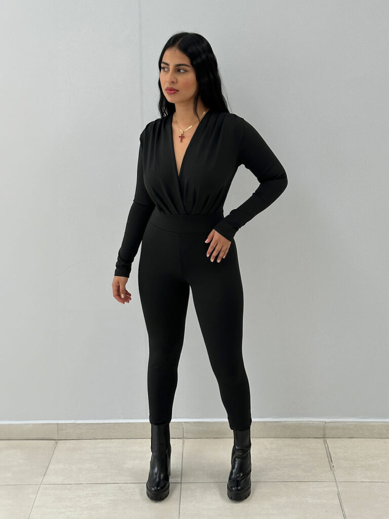 ELOHE - Moda Exclusiva para Mujer - Ropa que Resalta tu Estilo